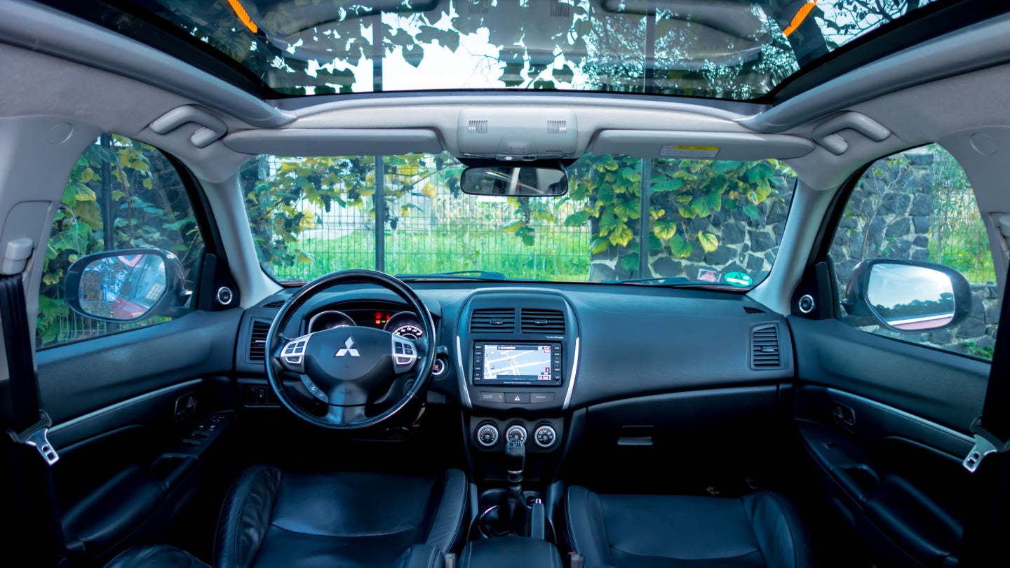 Who are the leading innovators in smart de-icing windows for the ...