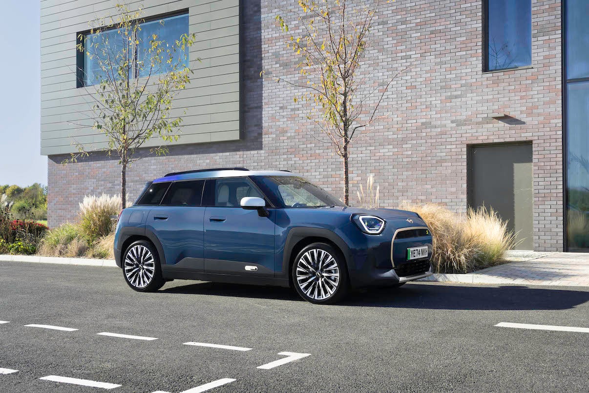 New Mini Aceman - a cosy space, with pace - Just Auto